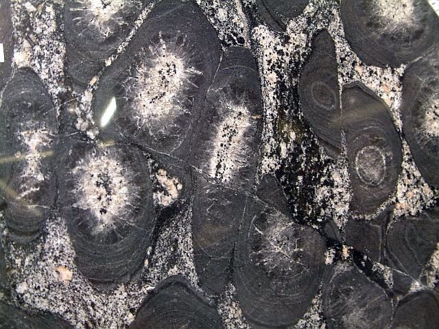 Magmakivien luokittelu - Geologia.fi