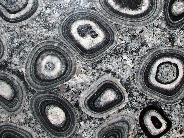 Magmakivien luokittelu - Geologia.fi